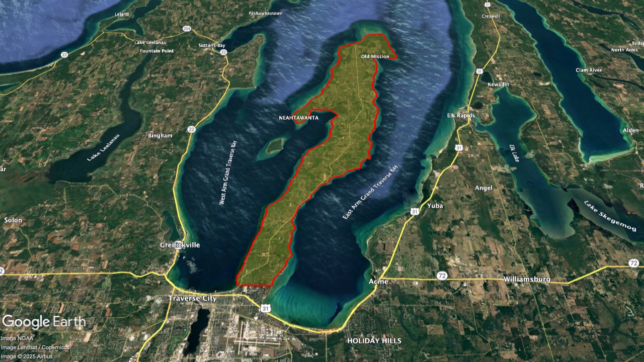 Michigan-Old Mission Peninsula – Tasting Room Tourist
